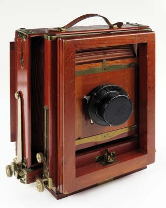 Henry camera store